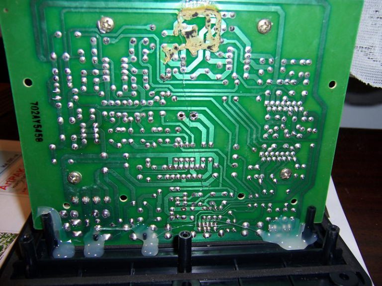 Additional audio input Creative Inspire T3000 mod | Leniwiec - EE & IT blog